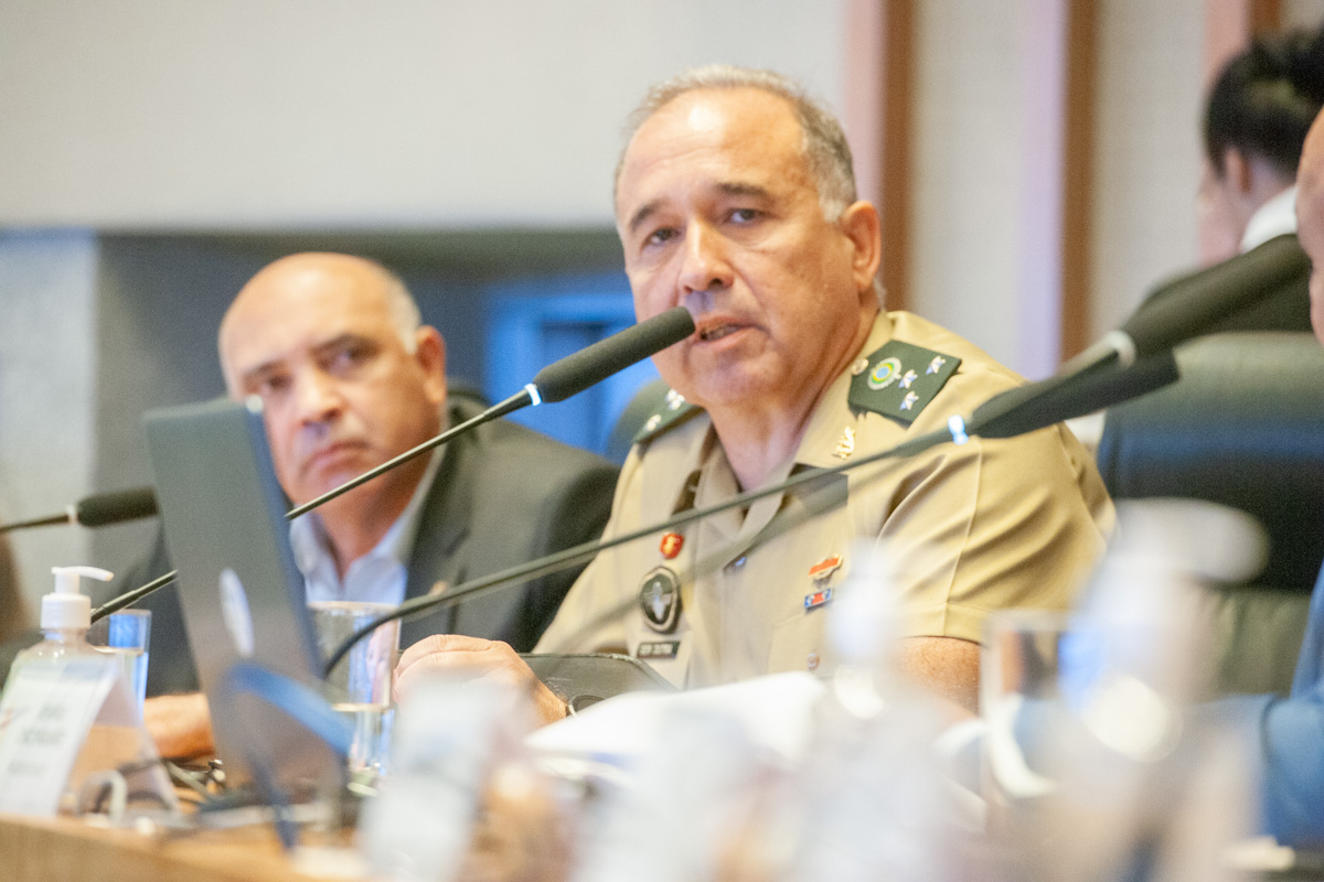 General Dutra nega que Exército teria impedido desmonte do acampamento ...